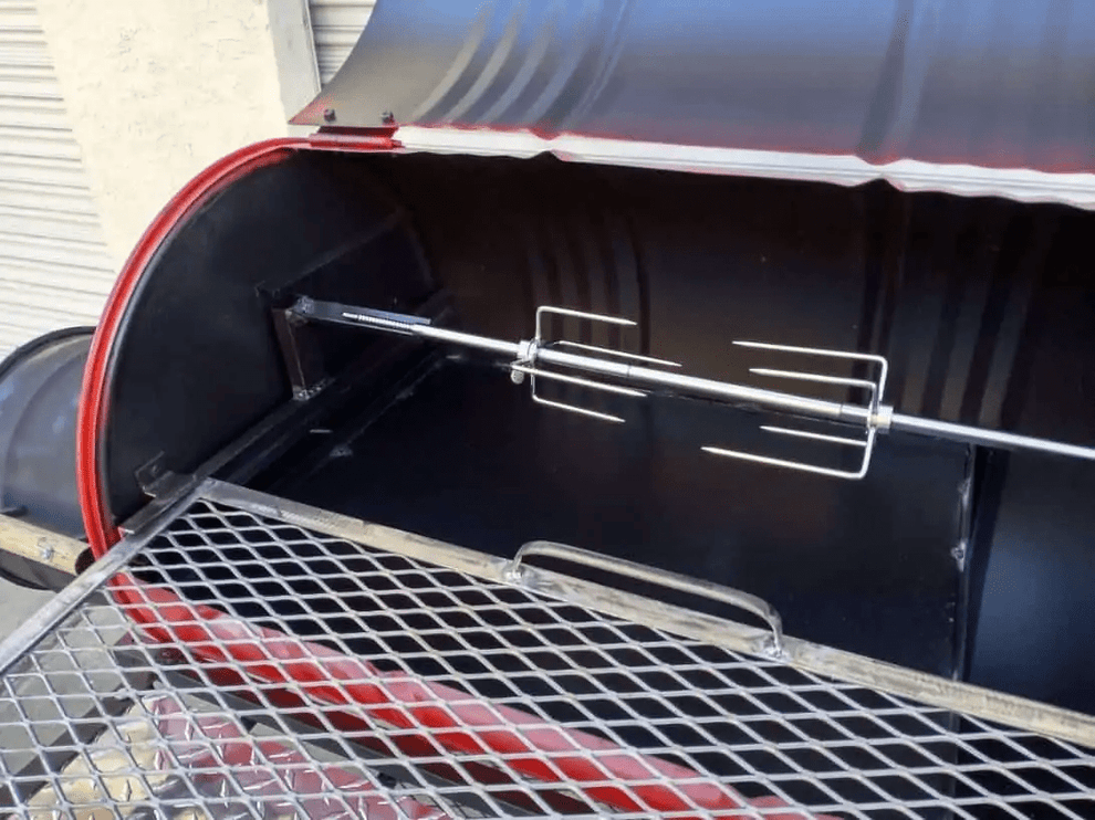 Moss Grills Red Hot Barbecue Smoker with Offset Firebox Grill / #101-1
